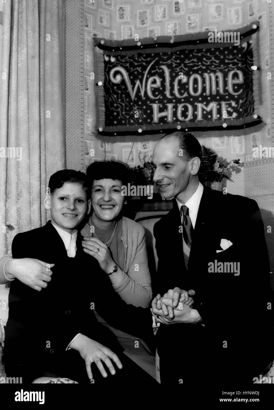 Oct 1942 Black and White Stock Photos & Images - Alamy