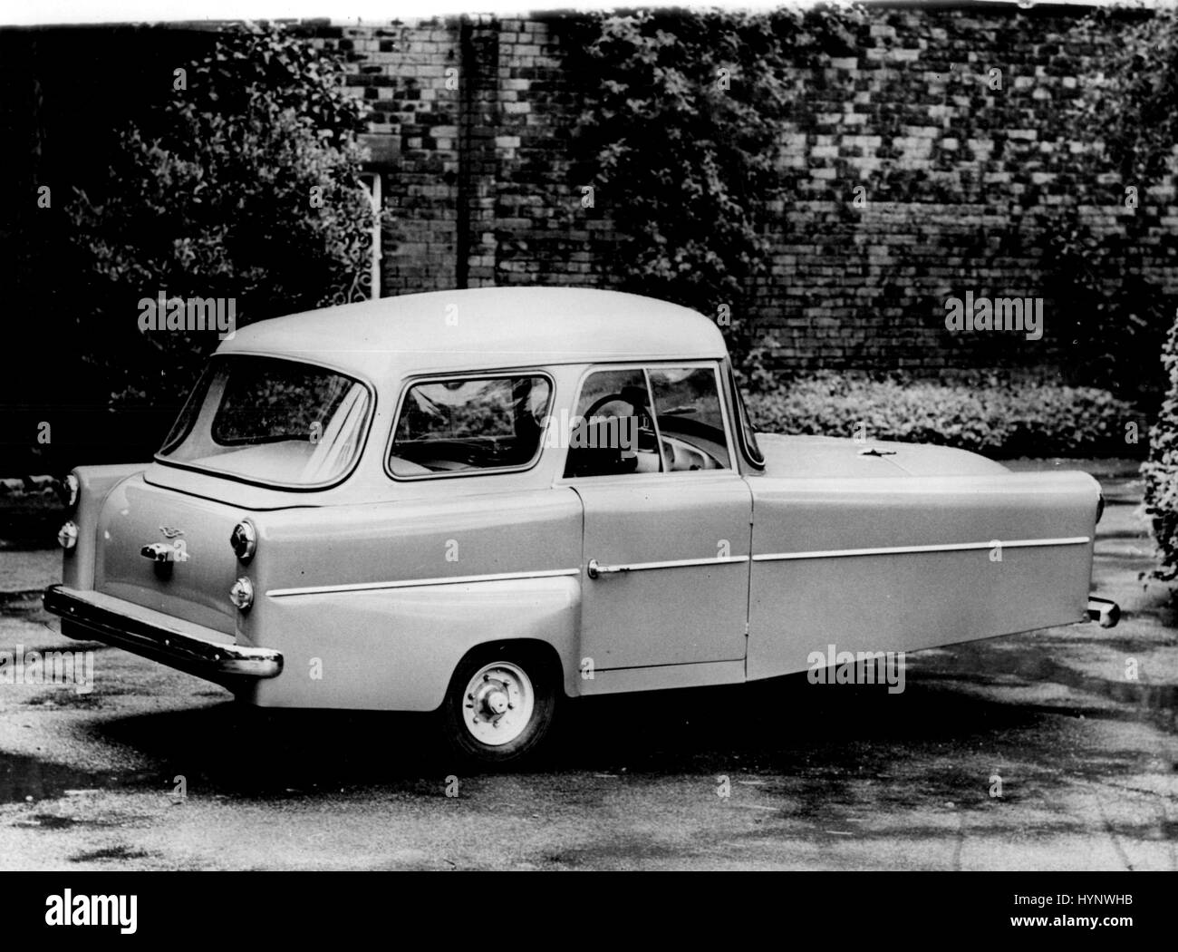 Sep. 10, 1958 - New Bond Minicar Saloon Coupe - The Bond Minicar ...