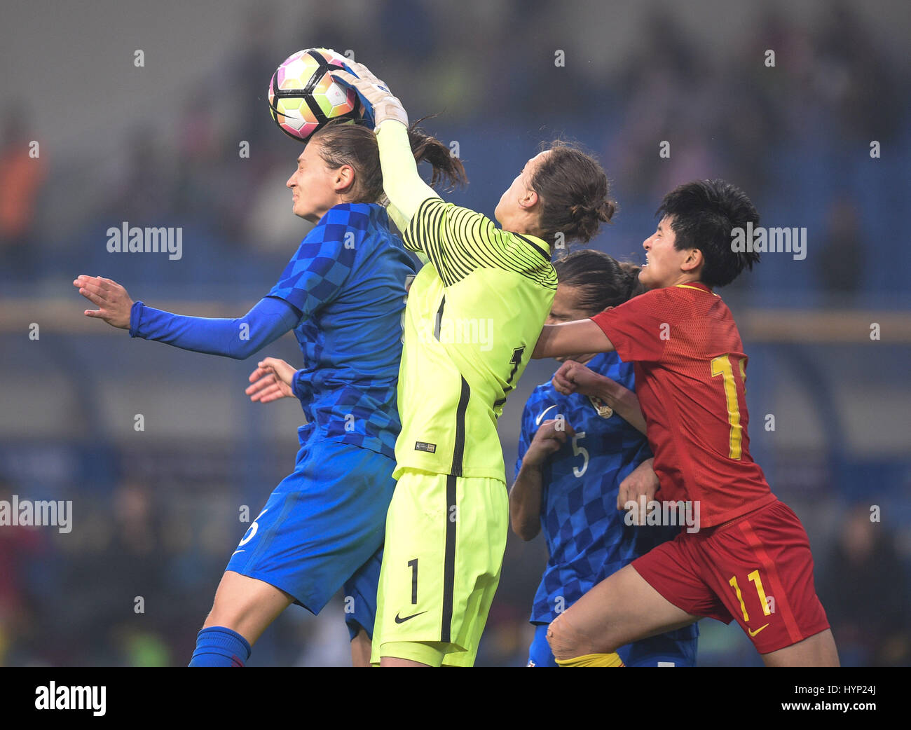 Goalkeeper doris bacic hi-res stock photography and images - Alamy