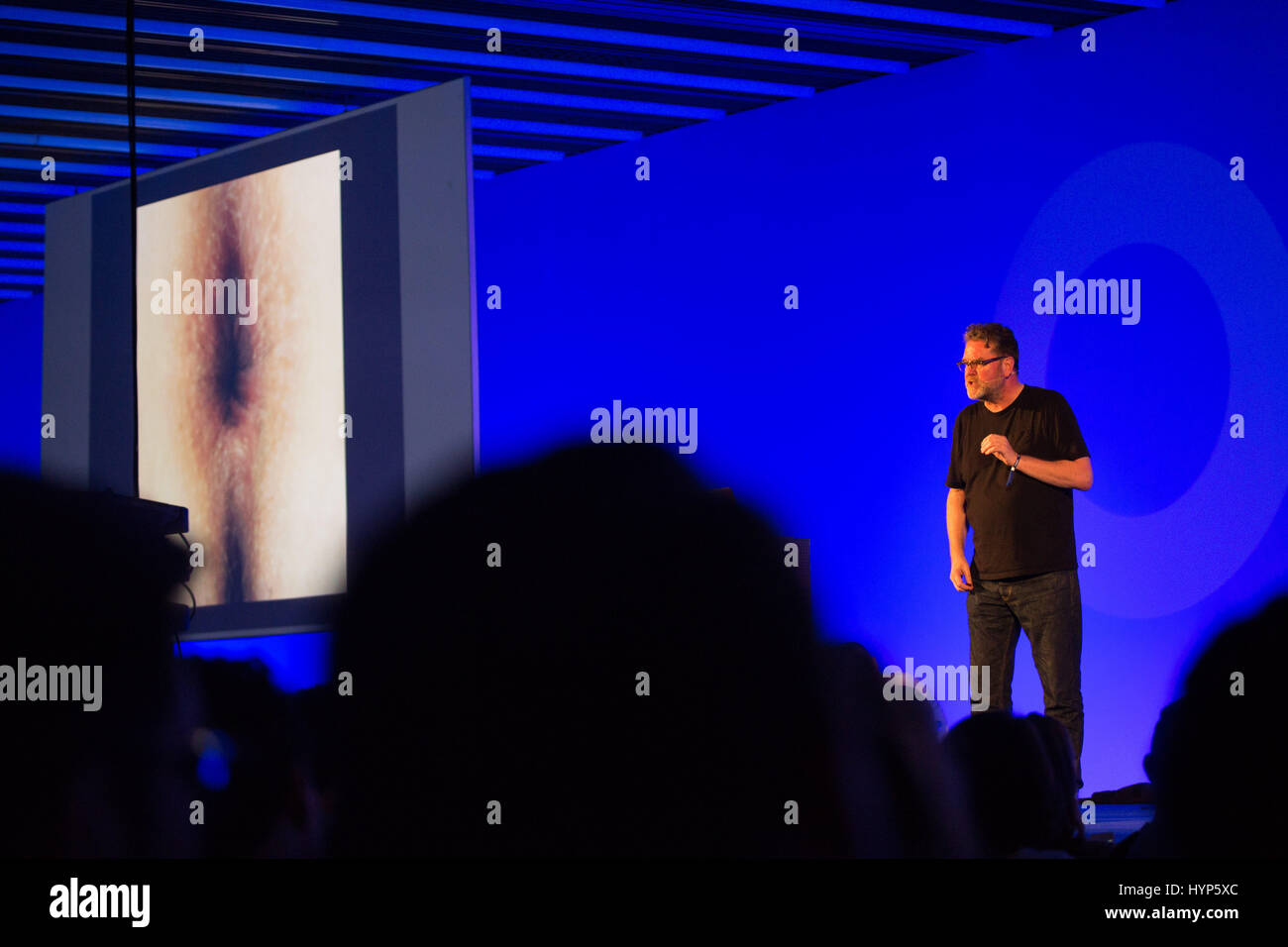 Vaughan oliver hi-res stock photography and images - Alamy