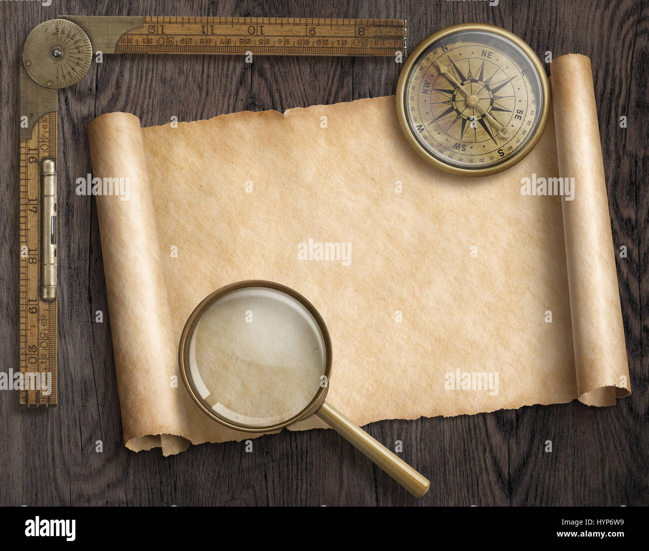 Antique brass compass on map hi-res stock photography and images - Alamy