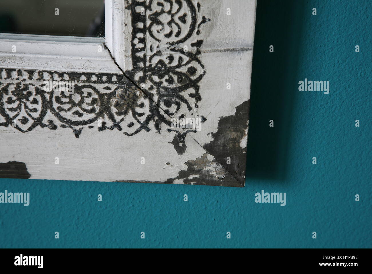 Old mirror hi-res stock photography and images - Alamy