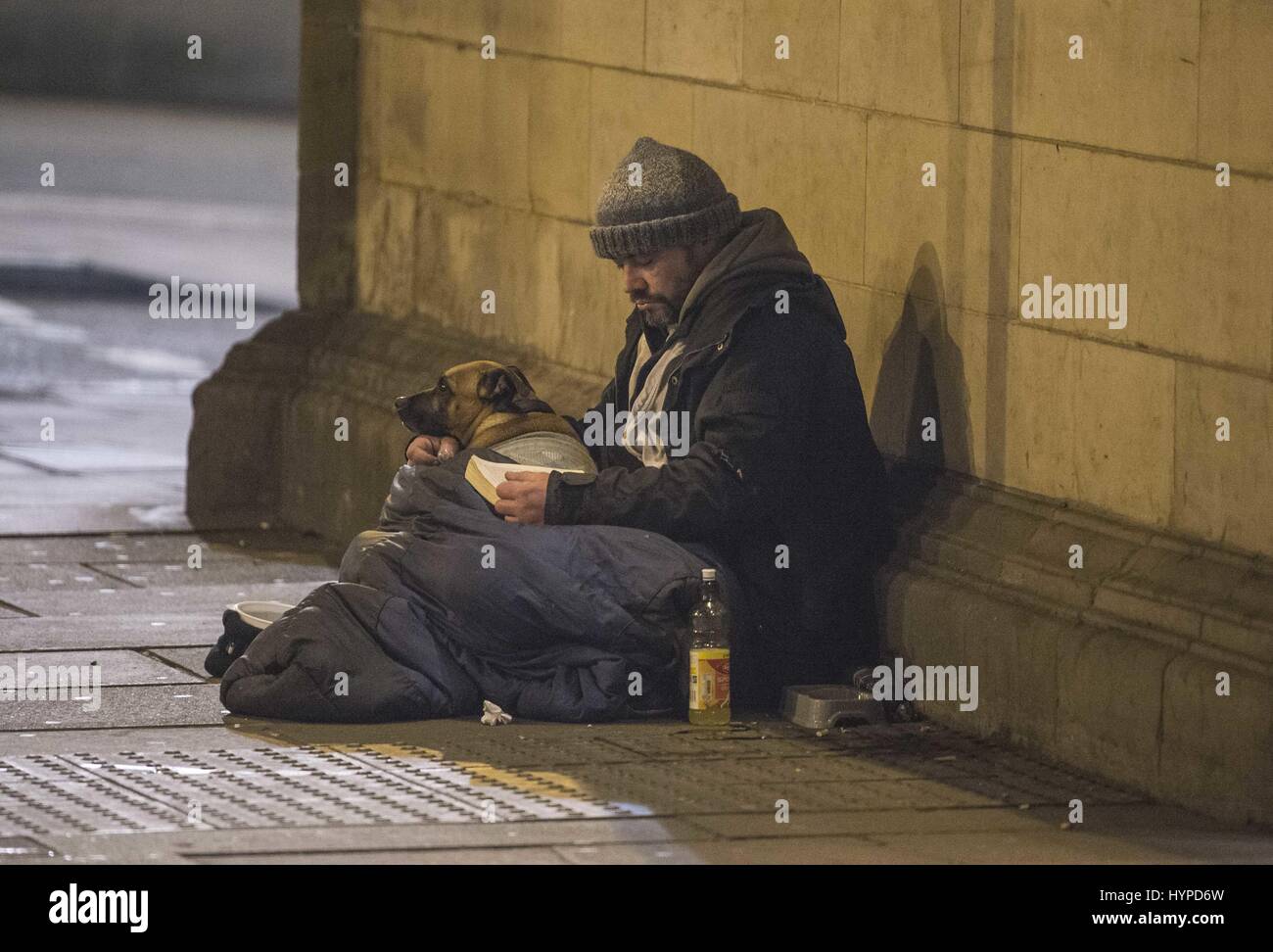 Homeless people in Edinburgh, Scotland brave some of the lowest ...