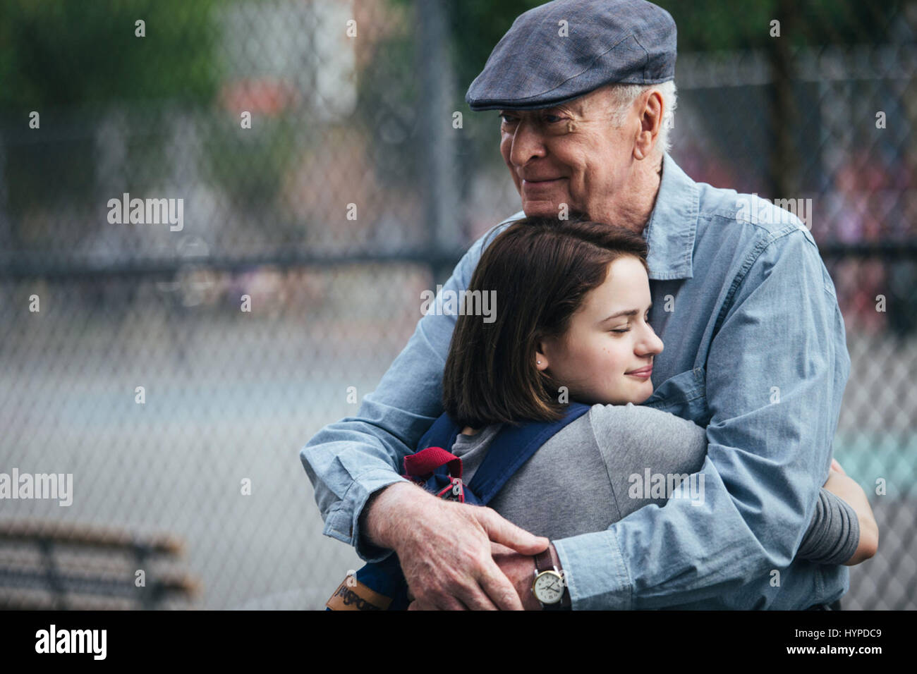 Joey King And Mackenzie Foy I Love It Music Video