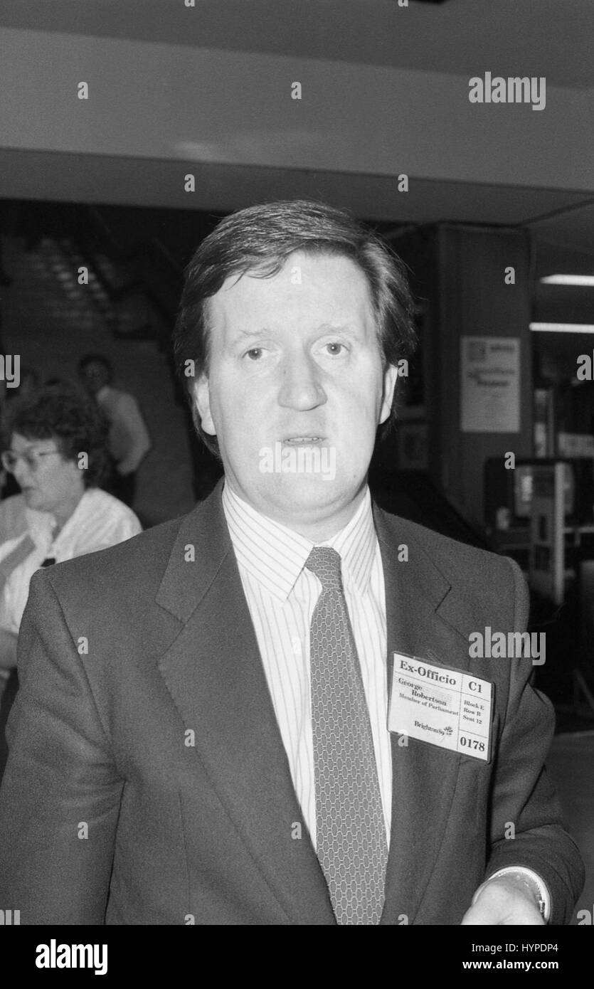 Labour mp george robertson hi-res stock photography and images - Alamy