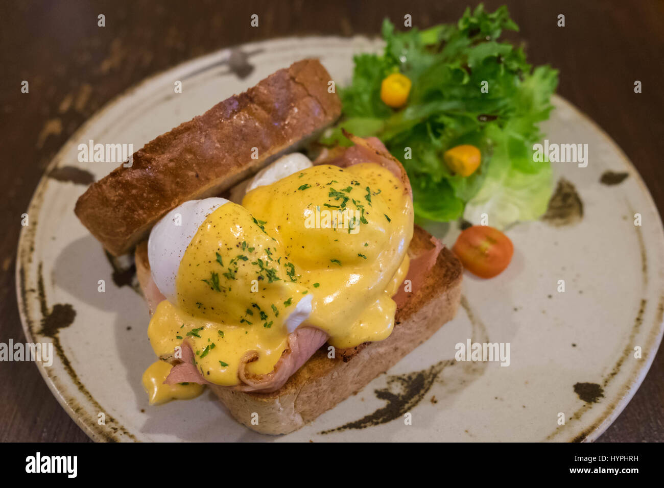 Whole wheat toast hi-res stock photography and images - Alamy