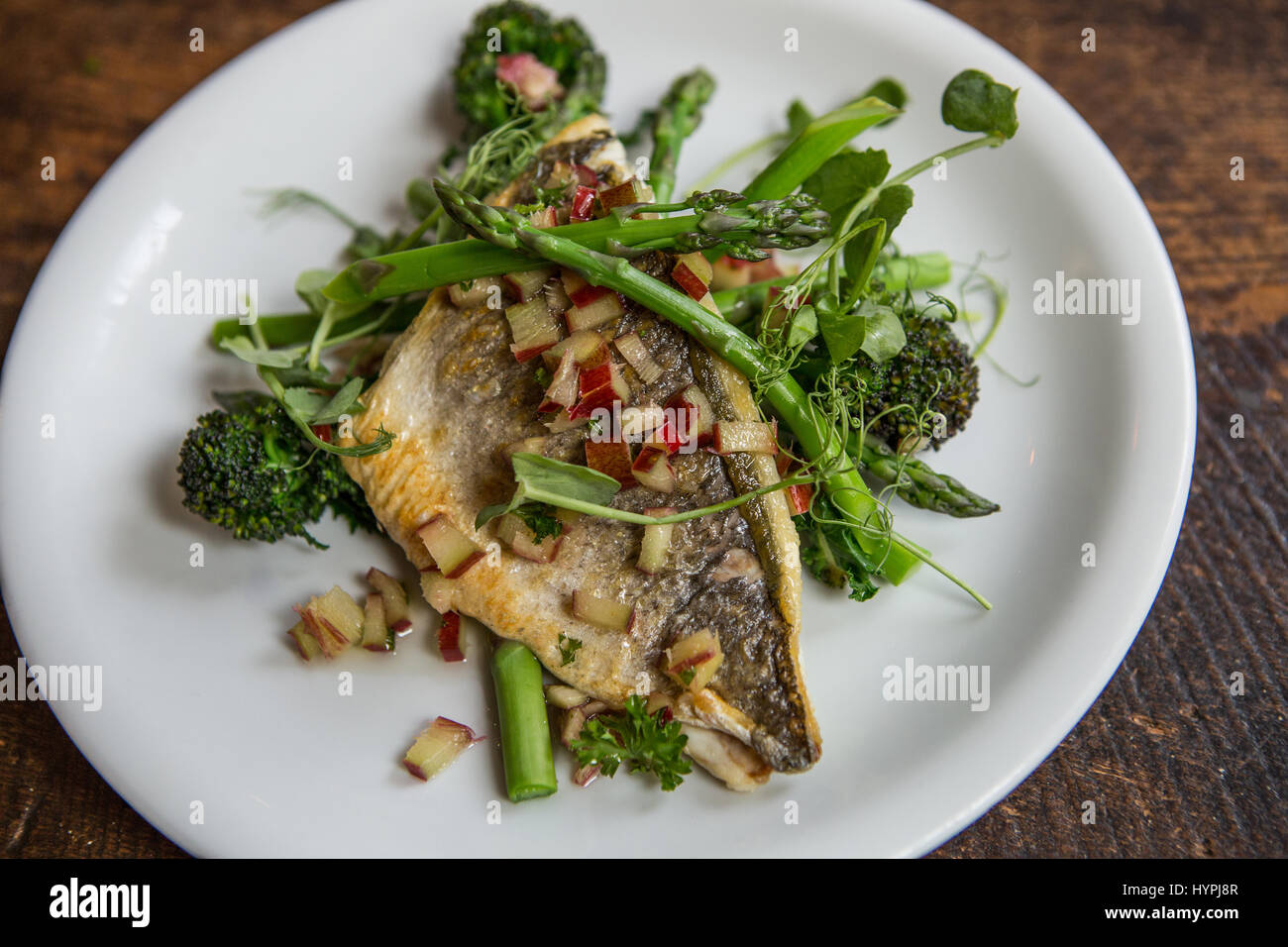 Sole Fish and vegetables Stock Photo - Alamy