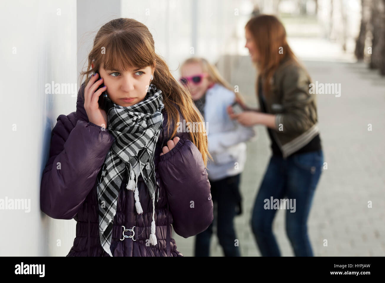 Teenage girl calling on the cell phone Stock Photo - Alamy