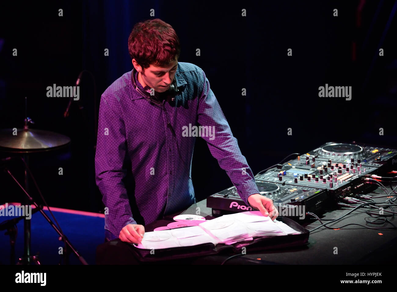 Professional jockey hi-res stock photography and images - Alamy