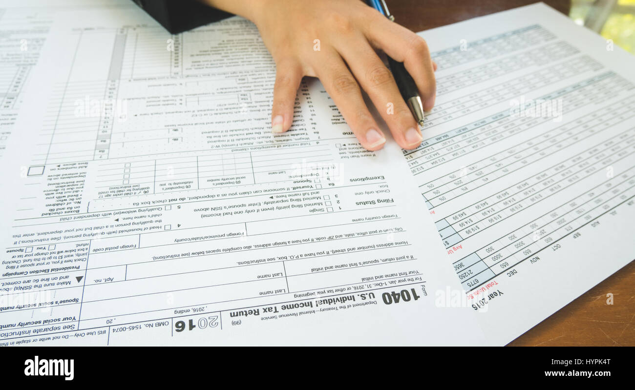 Business forms hi-res stock photography and images - Alamy
