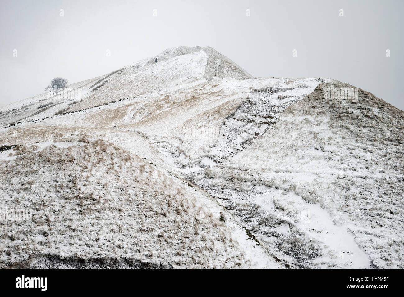 Stunning Winter landscape image around Mam Tor countryside in Peak ...
