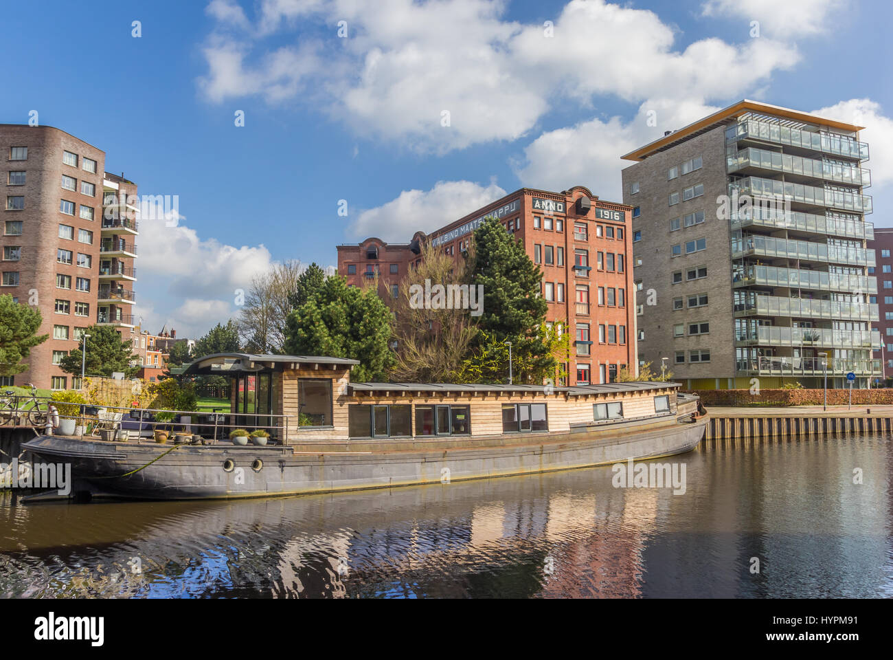 Houseboat and former warehouse in the city center of Groningen ...