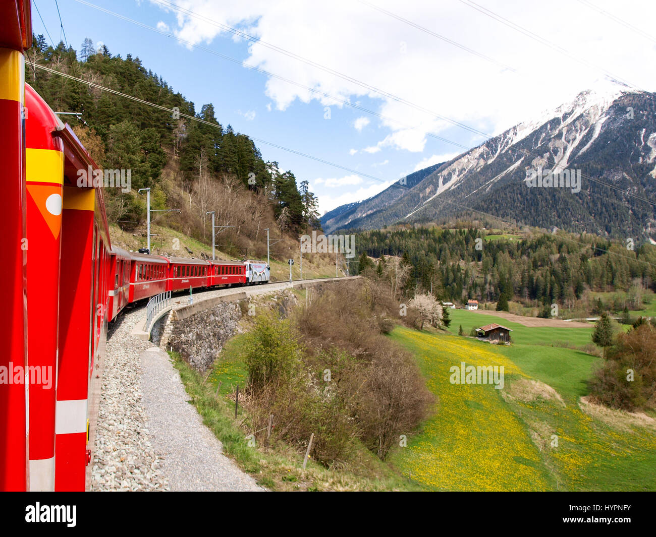 Glacier express on landwasser viaduct filisur hi-res stock photography ...