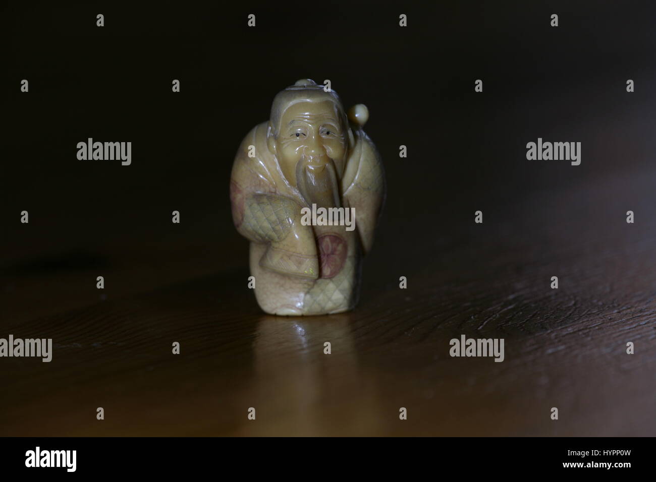 Japanese netsuke hi-res stock photography and images - Alamy