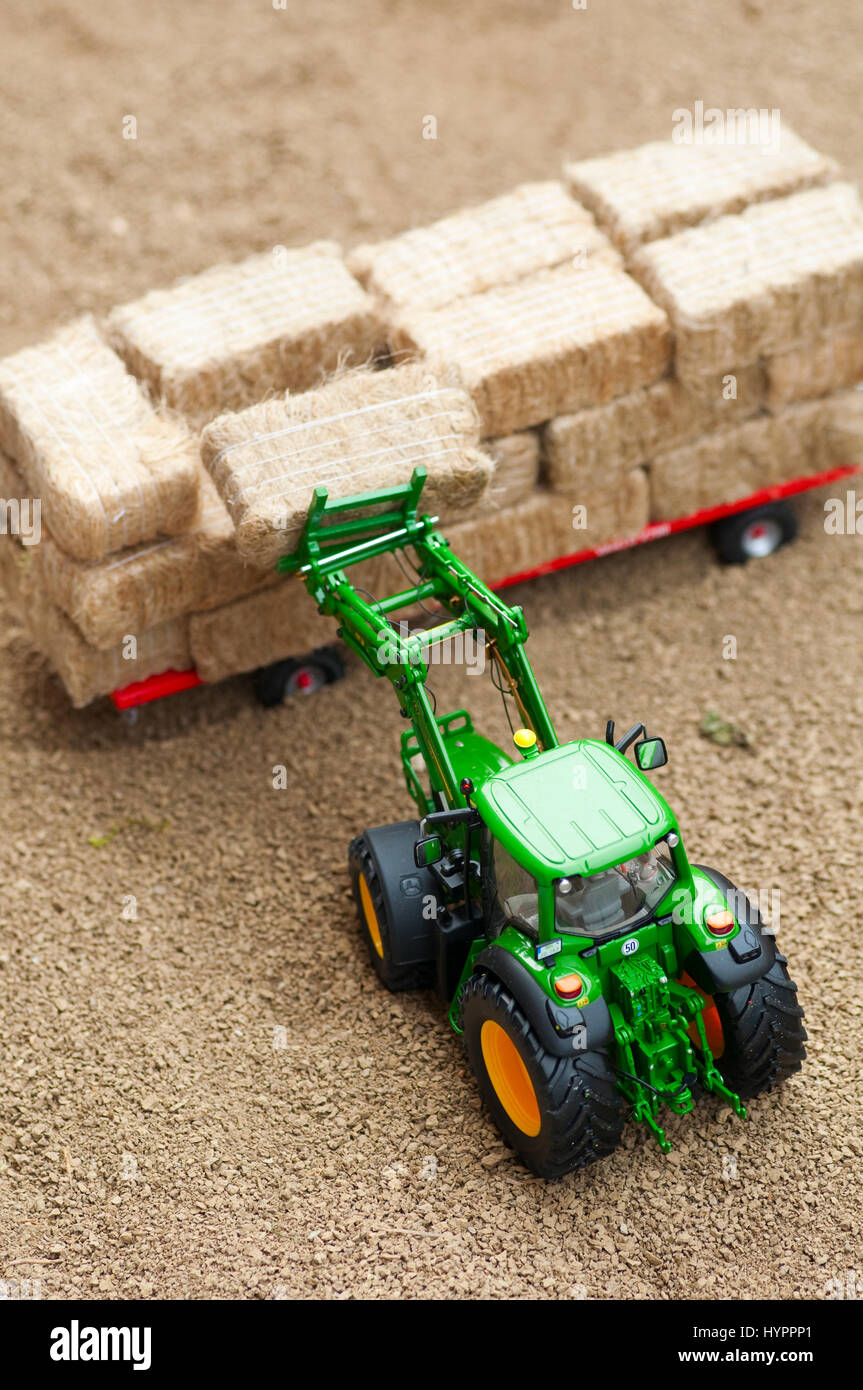 Toy farm vehicles hi-res stock photography and images - Alamy