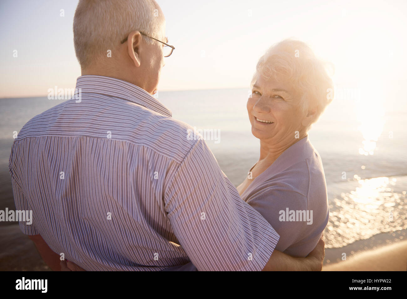 Beautiful ocean sunset seniors hi-res stock photography and images - Alamy
