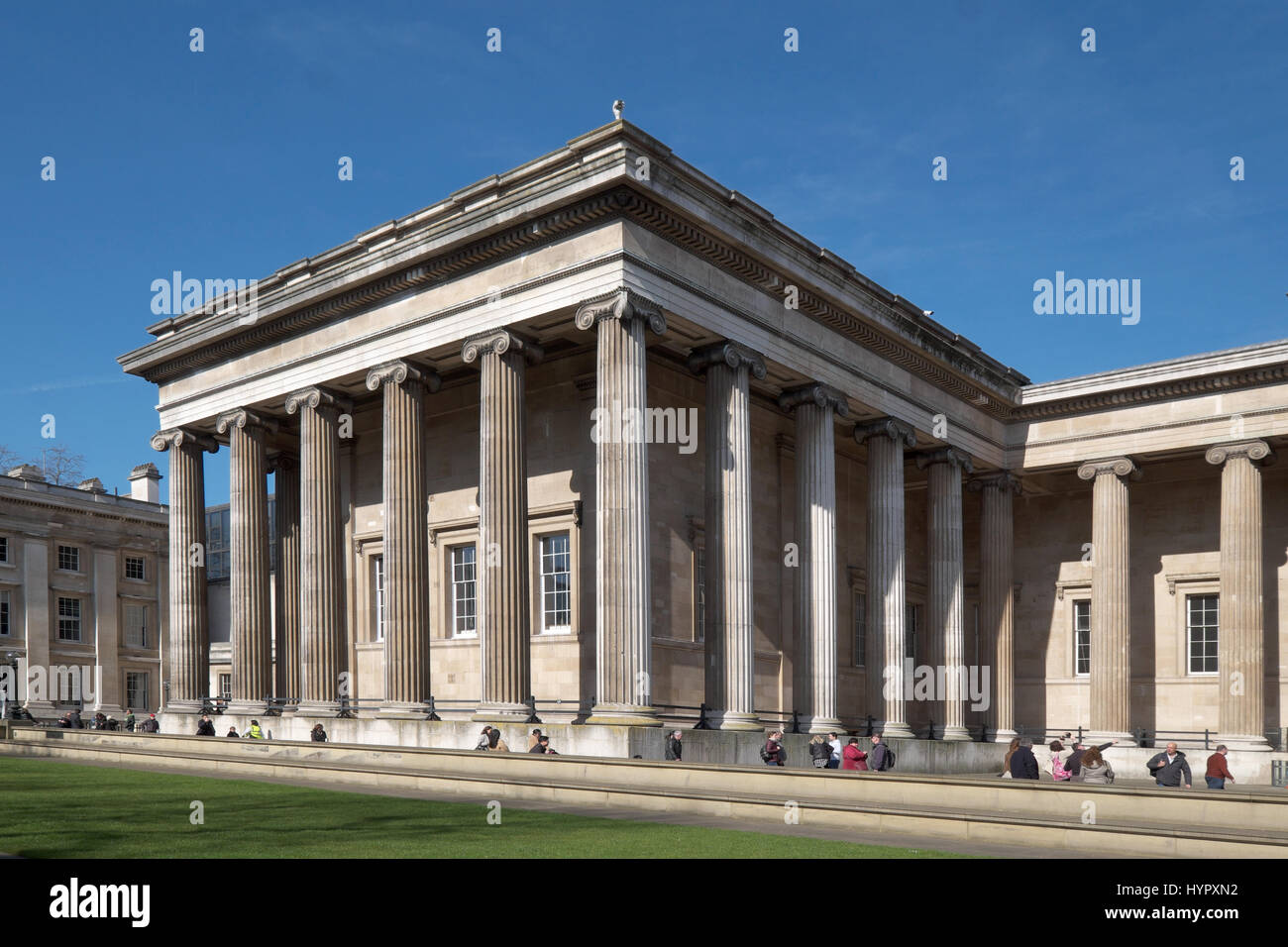 British museum london exterior hi-res stock photography and images - Alamy