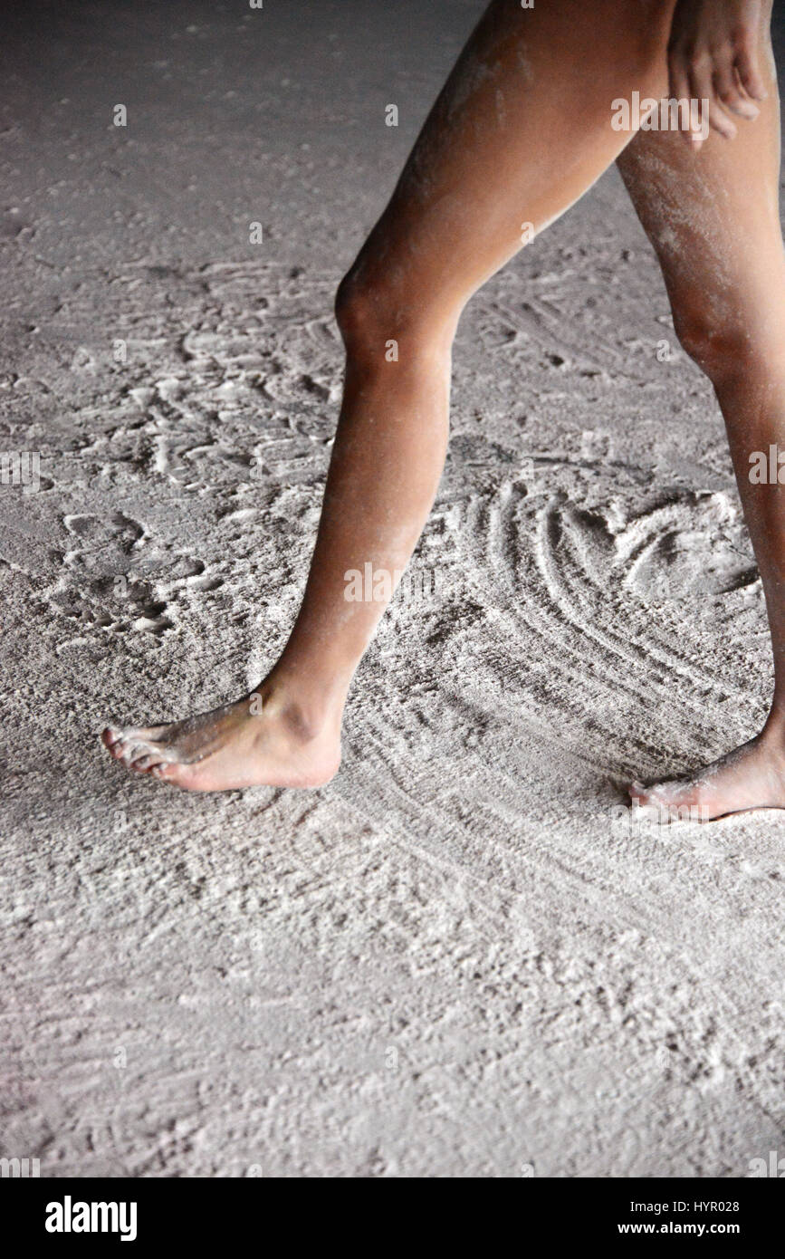 Baking flour mess hi-res stock photography and images - Alamy