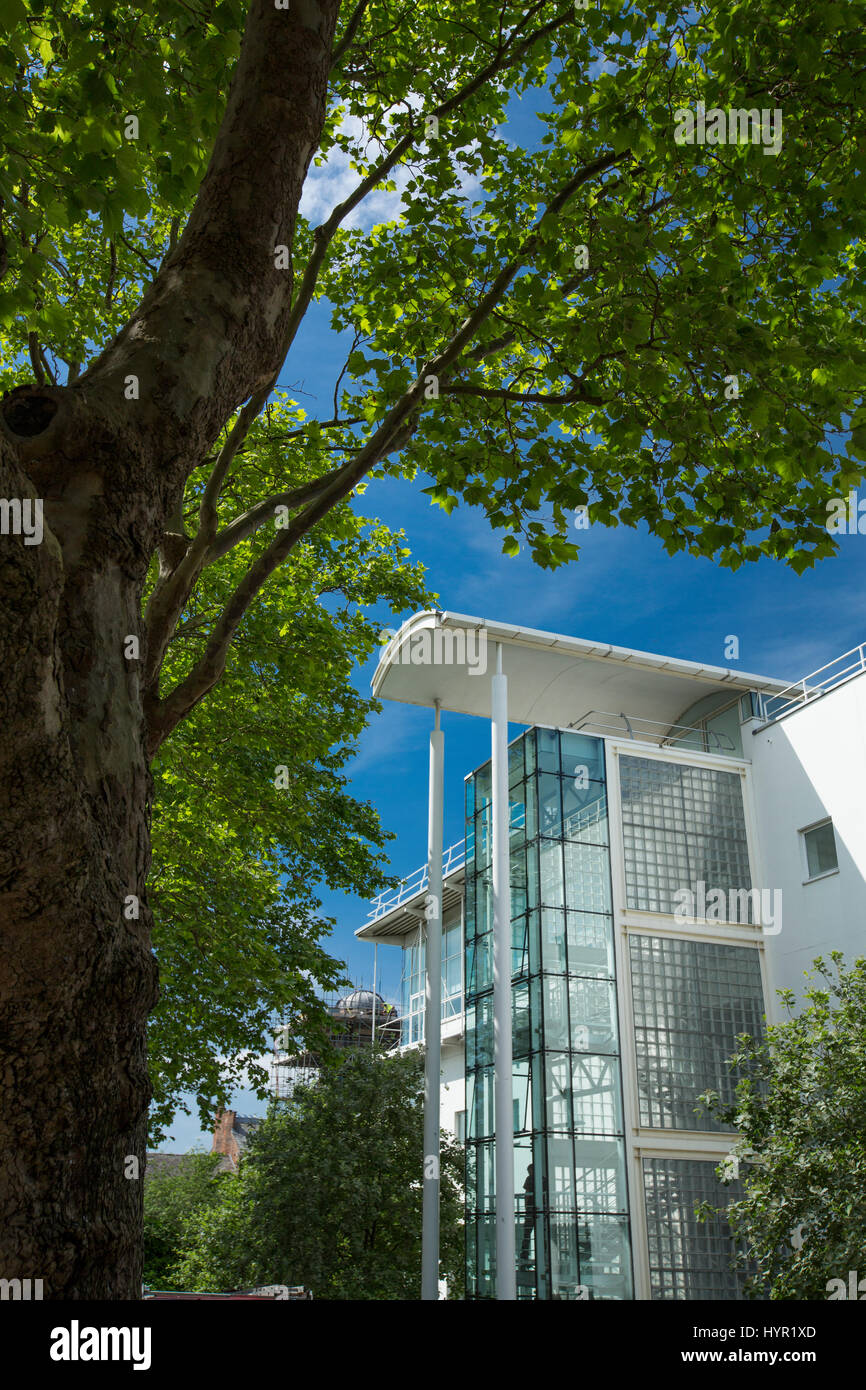 Aldham Robarts Learning Resource Centre (LRC) Library of Liverpool John ...