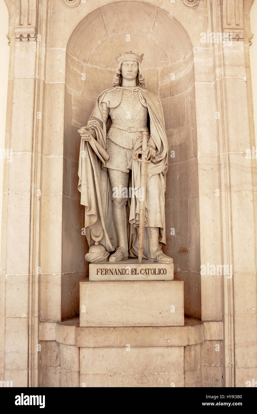 Statue of ferdinand ii hi-res stock photography and images - Alamy