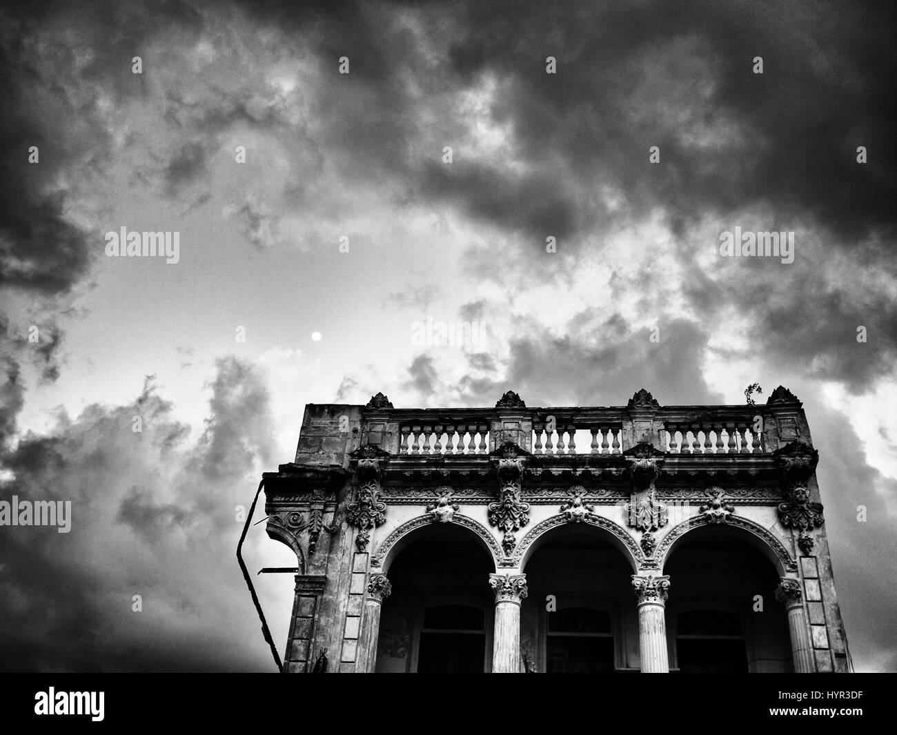 Moon over Havana, Cuba Stock Photo - Alamy