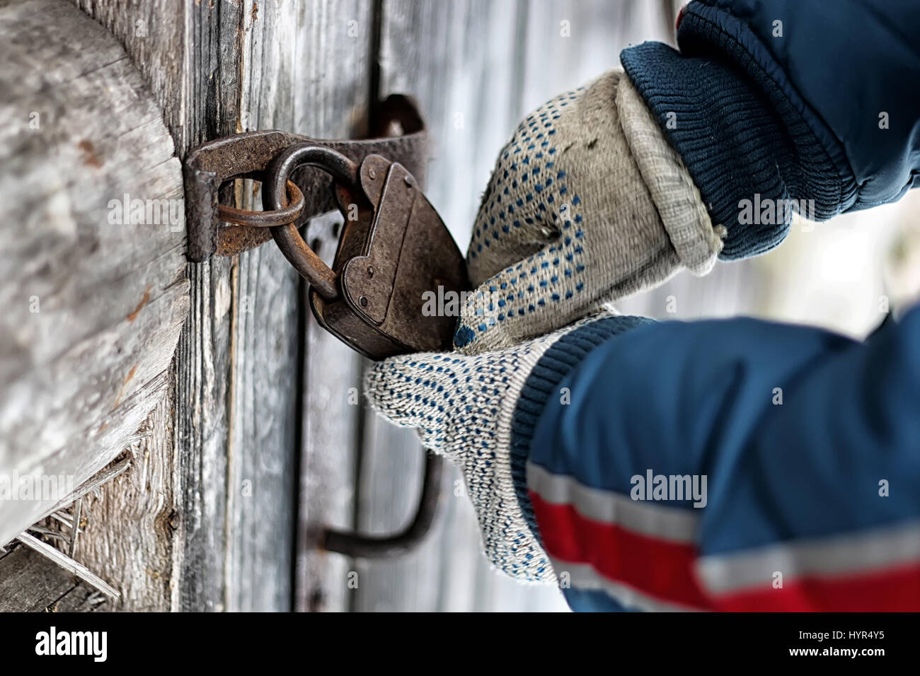 hands open padlock Stock Photo - Alamy