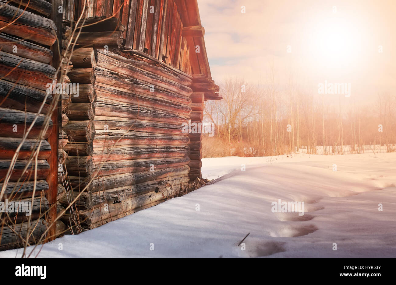 Wooden house wal log hi-res stock photography and images - Alamy