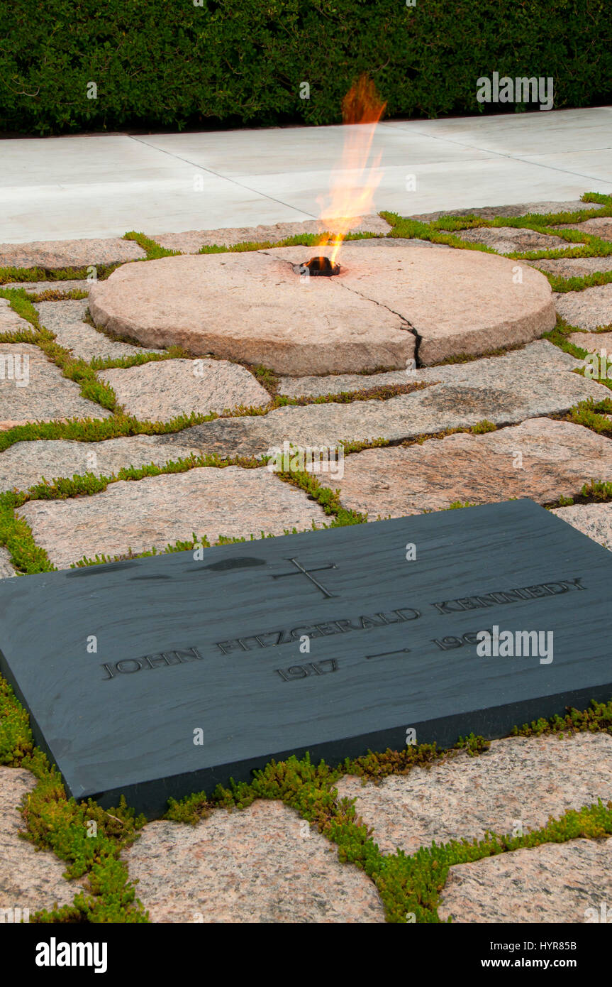 Jfk gravesite hi-res stock photography and images - Alamy
