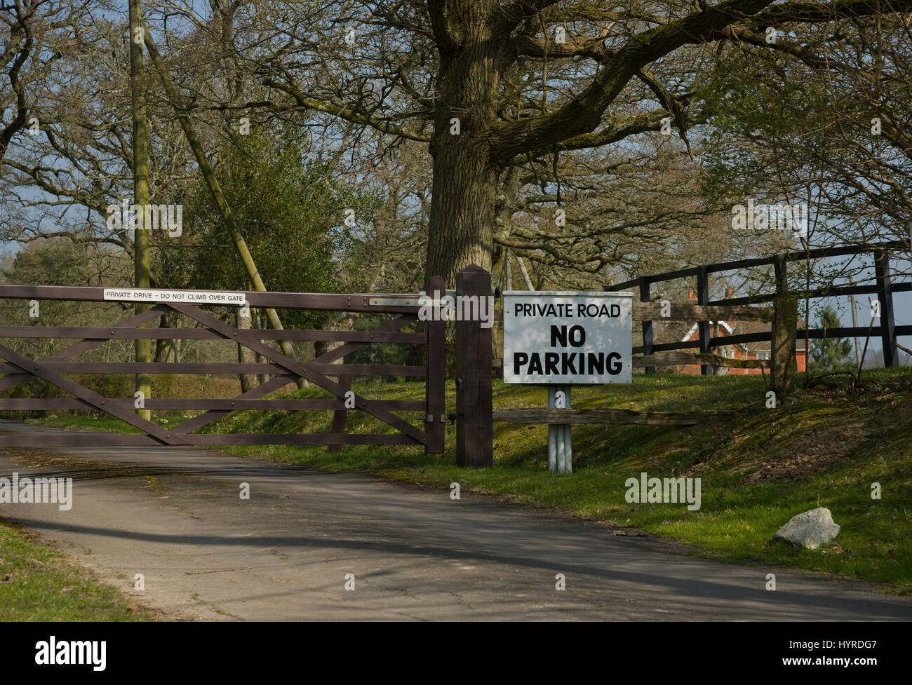 Private property signs hi-res stock photography and images - Alamy