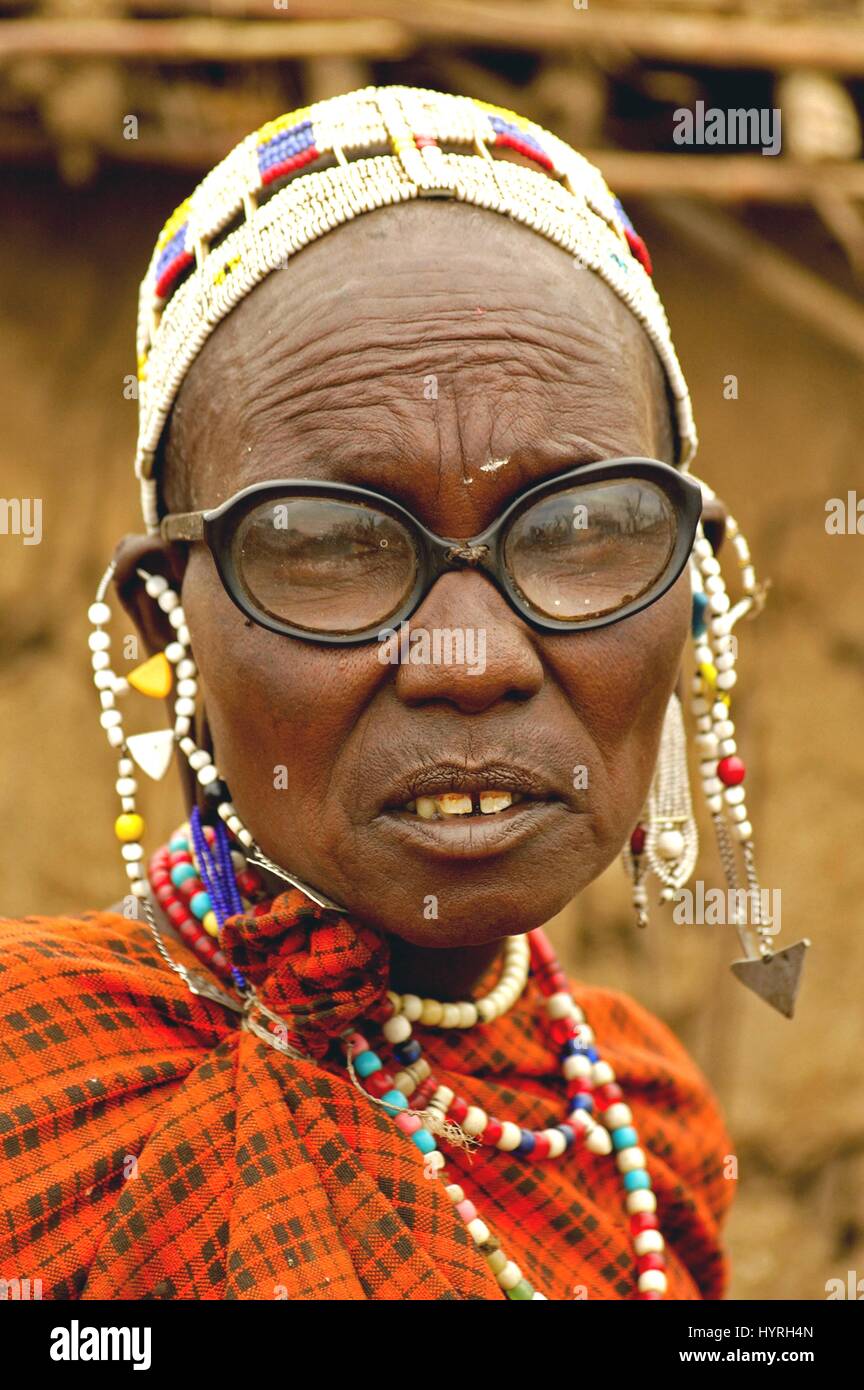 Masai tribespeople hi-res stock photography and images - Alamy