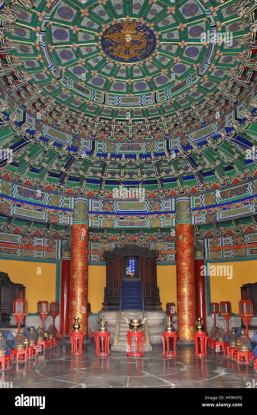 Beijing temple of heaven ceiling hi-res stock photography and images ...