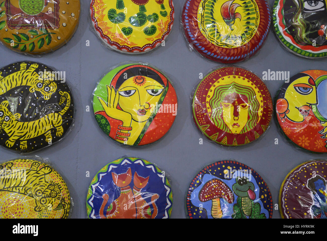 Student of Faculty of Fine arts of Dhaka University prepare artworks ...