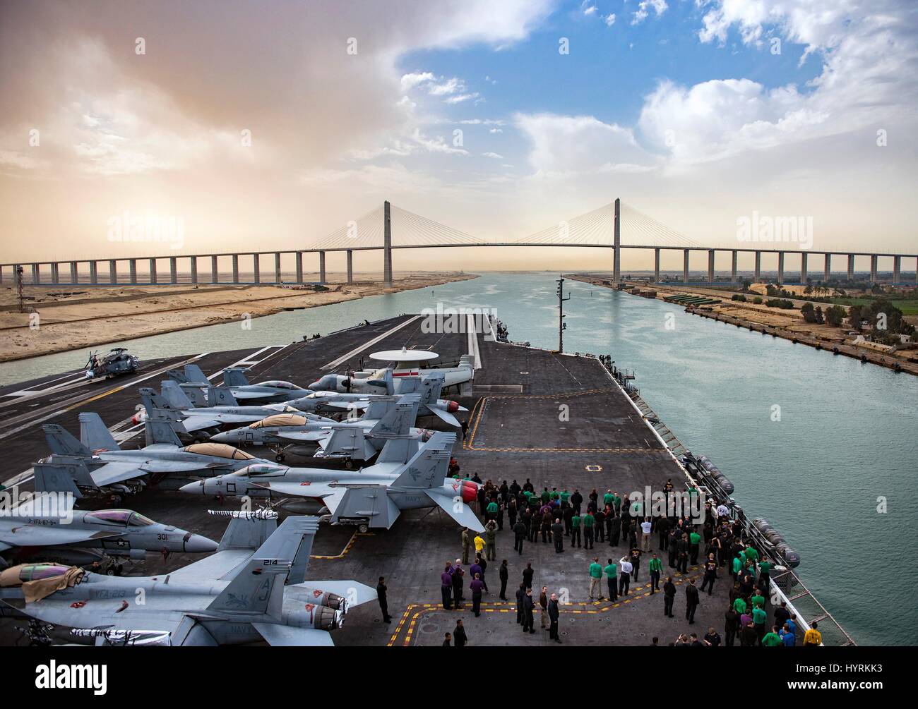 The U.S. Navy Nimitz-class aircraft carrier USS George H.W. Bush ...