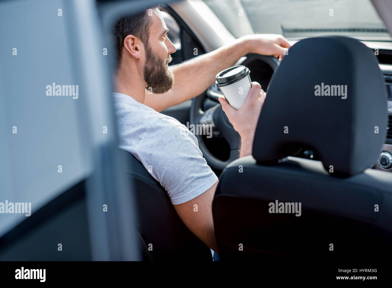 Back of car driving away hi-res stock photography and images - Alamy