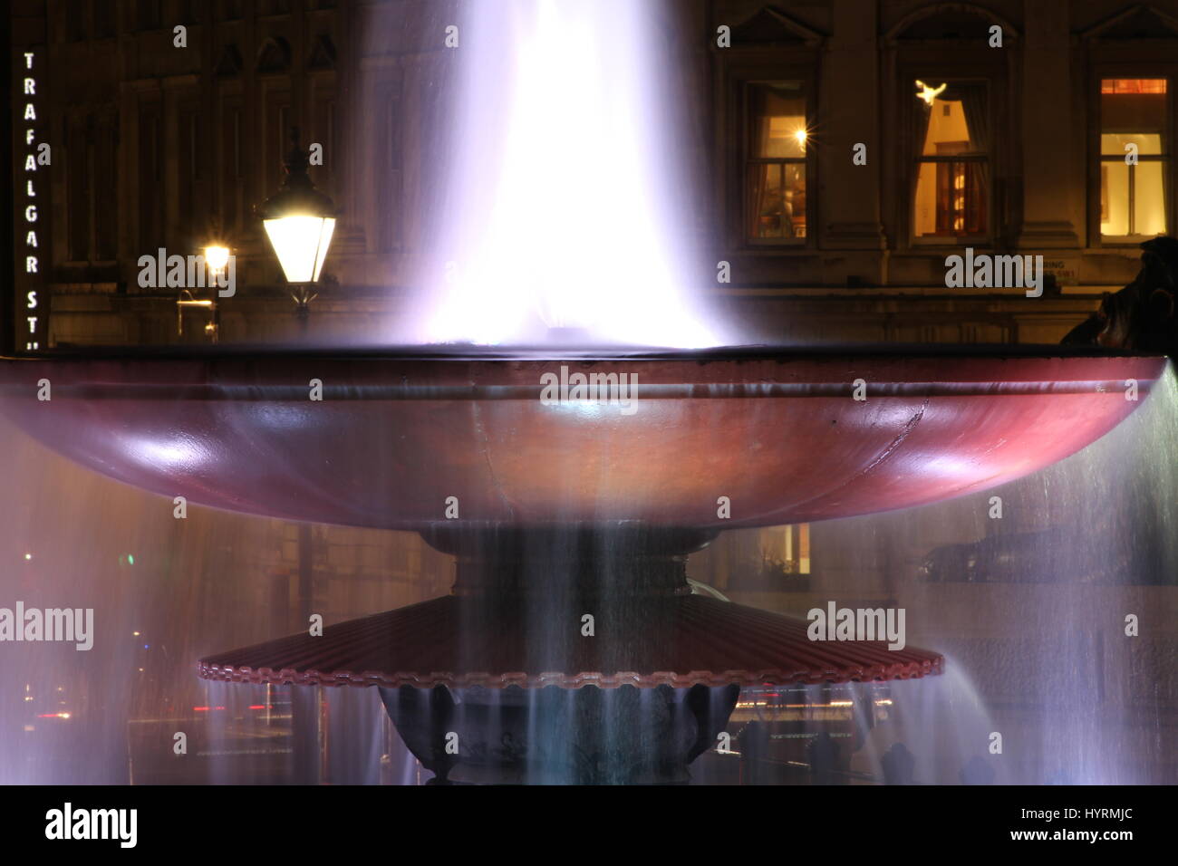 Night fountain pretty lights hi-res stock photography and images - Alamy