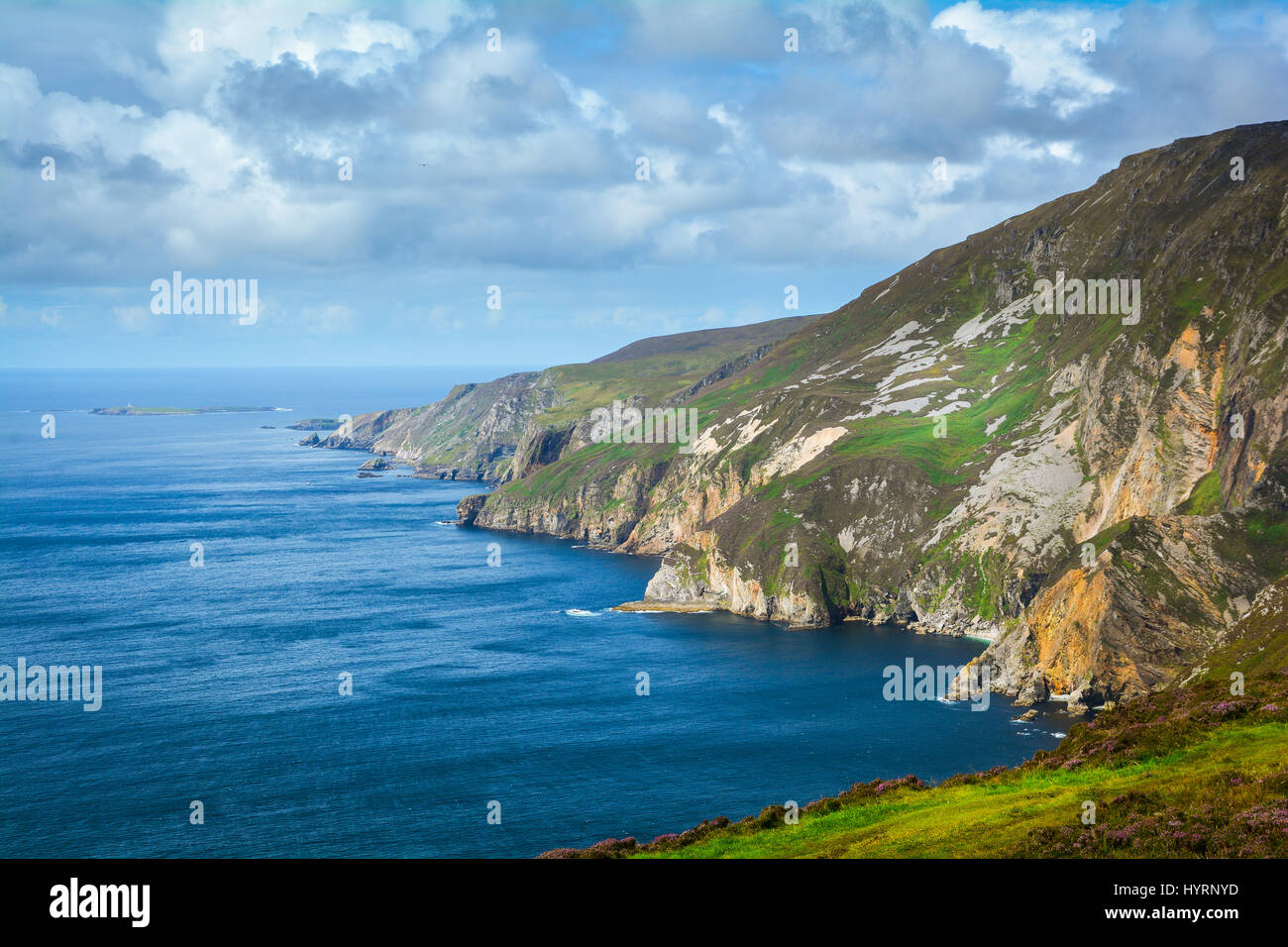 Slieve league irish sliabh liag hi-res stock photography and images - Alamy