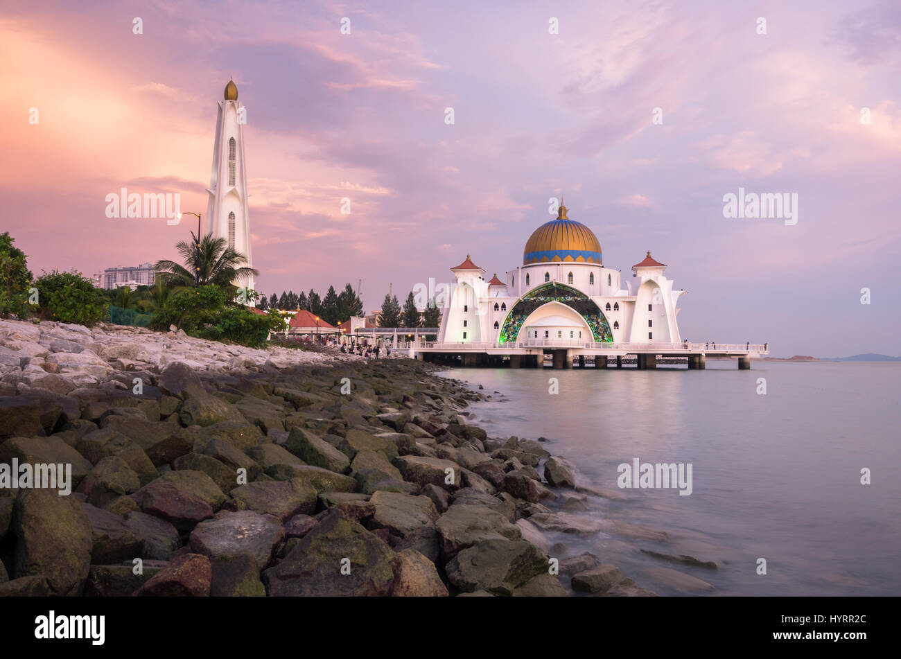 Malacca straits mosque hi-res stock photography and images - Alamy