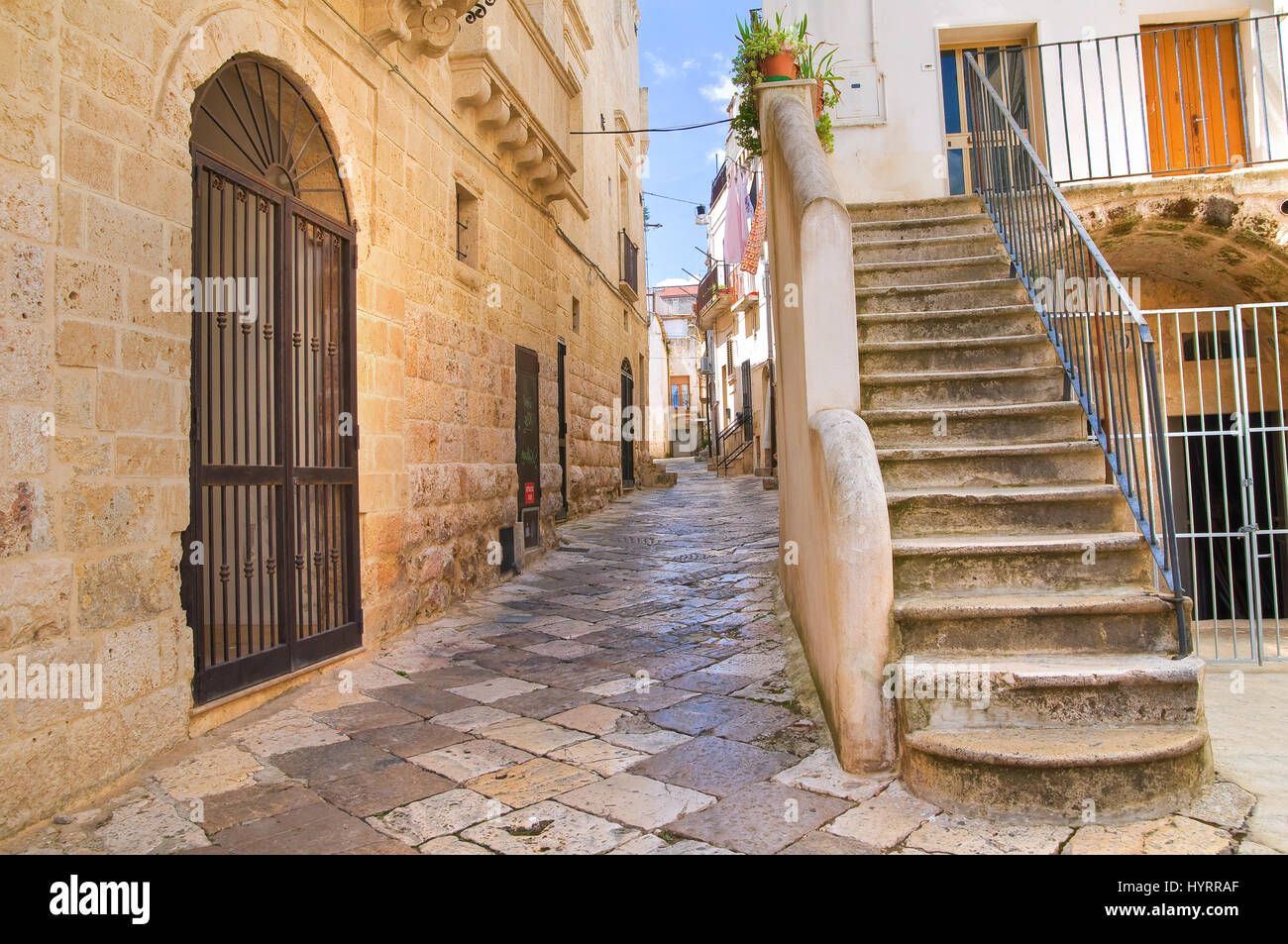 Alleyway. Altamura. Puglia. Italy Stock Photo - Alamy