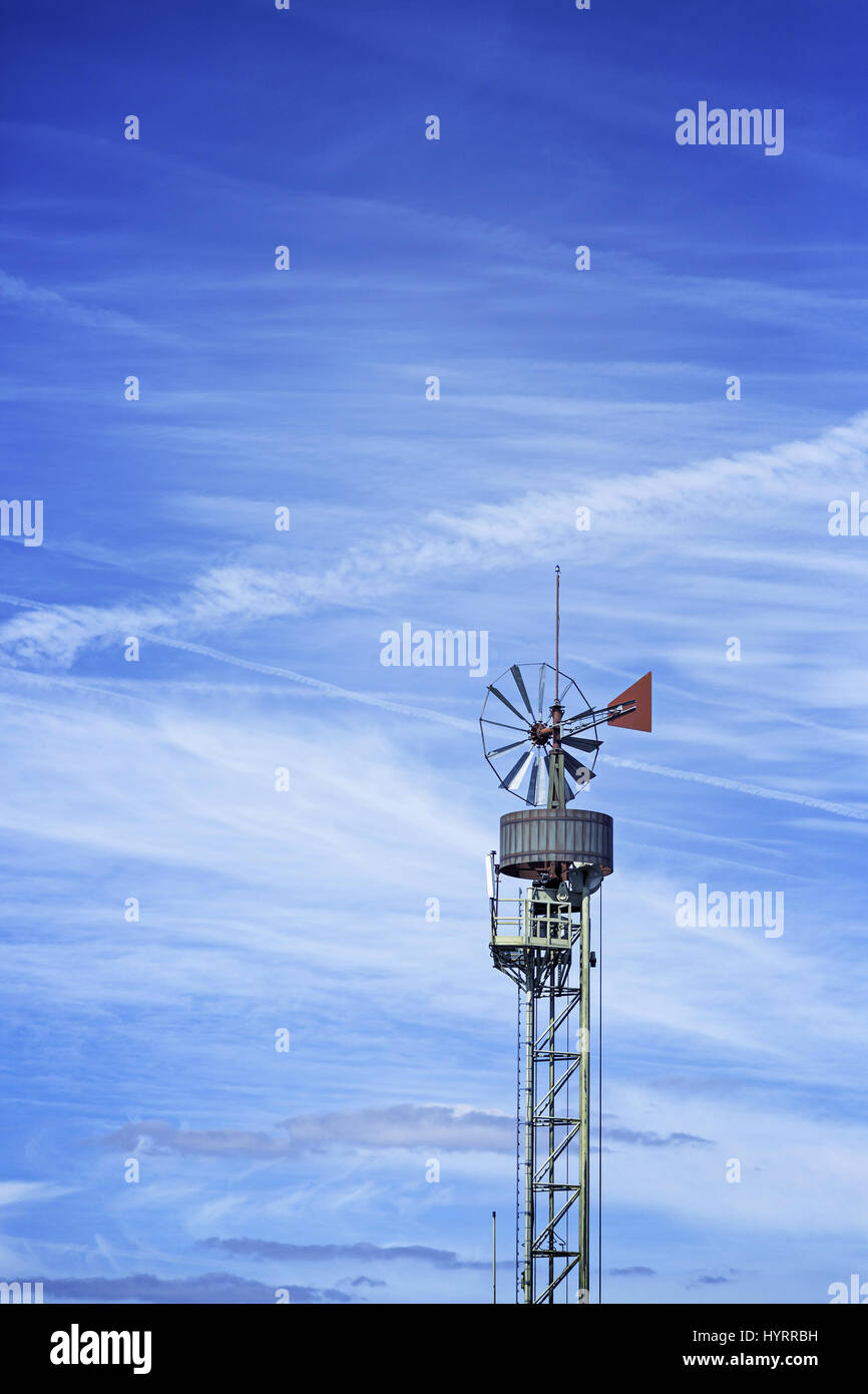 Old aermotor windmill pump hi-res stock photography and images - Alamy