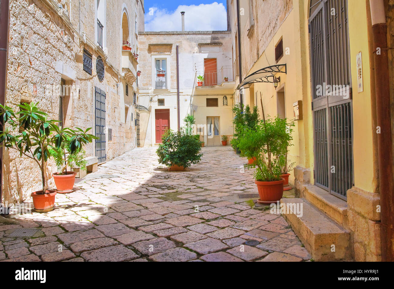 Alleyway. Altamura. Puglia. Italy Stock Photo - Alamy