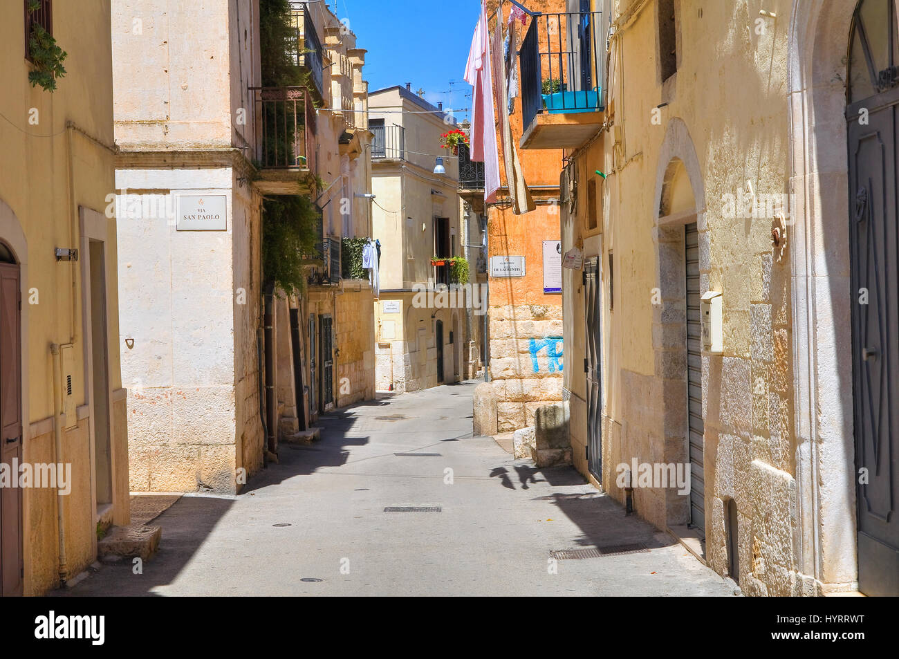 Alleyway. Altamura. Puglia. Italy Stock Photo - Alamy
