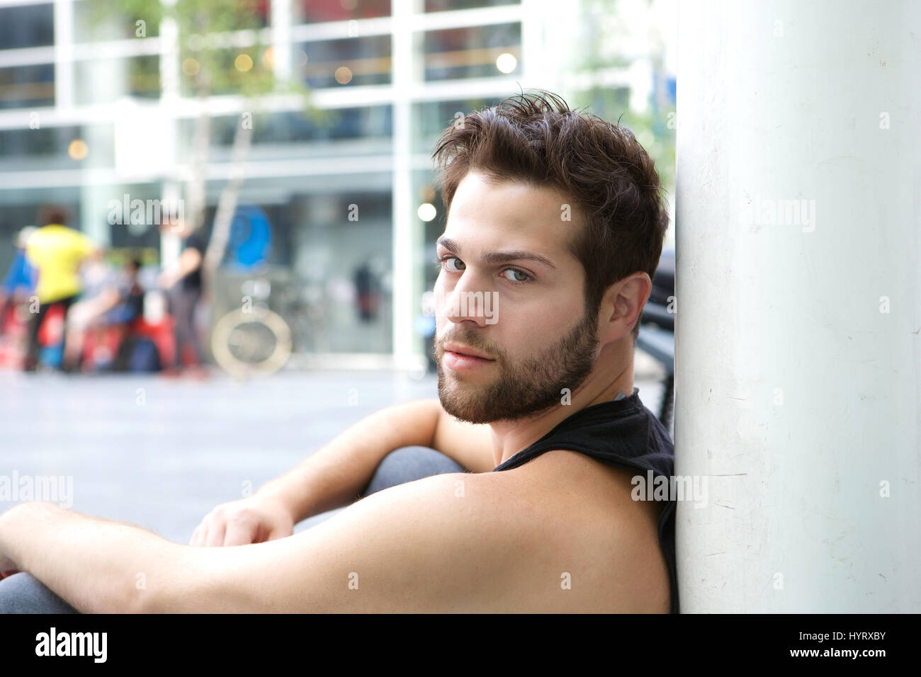 One man sitting hi-res stock photography and images - Alamy