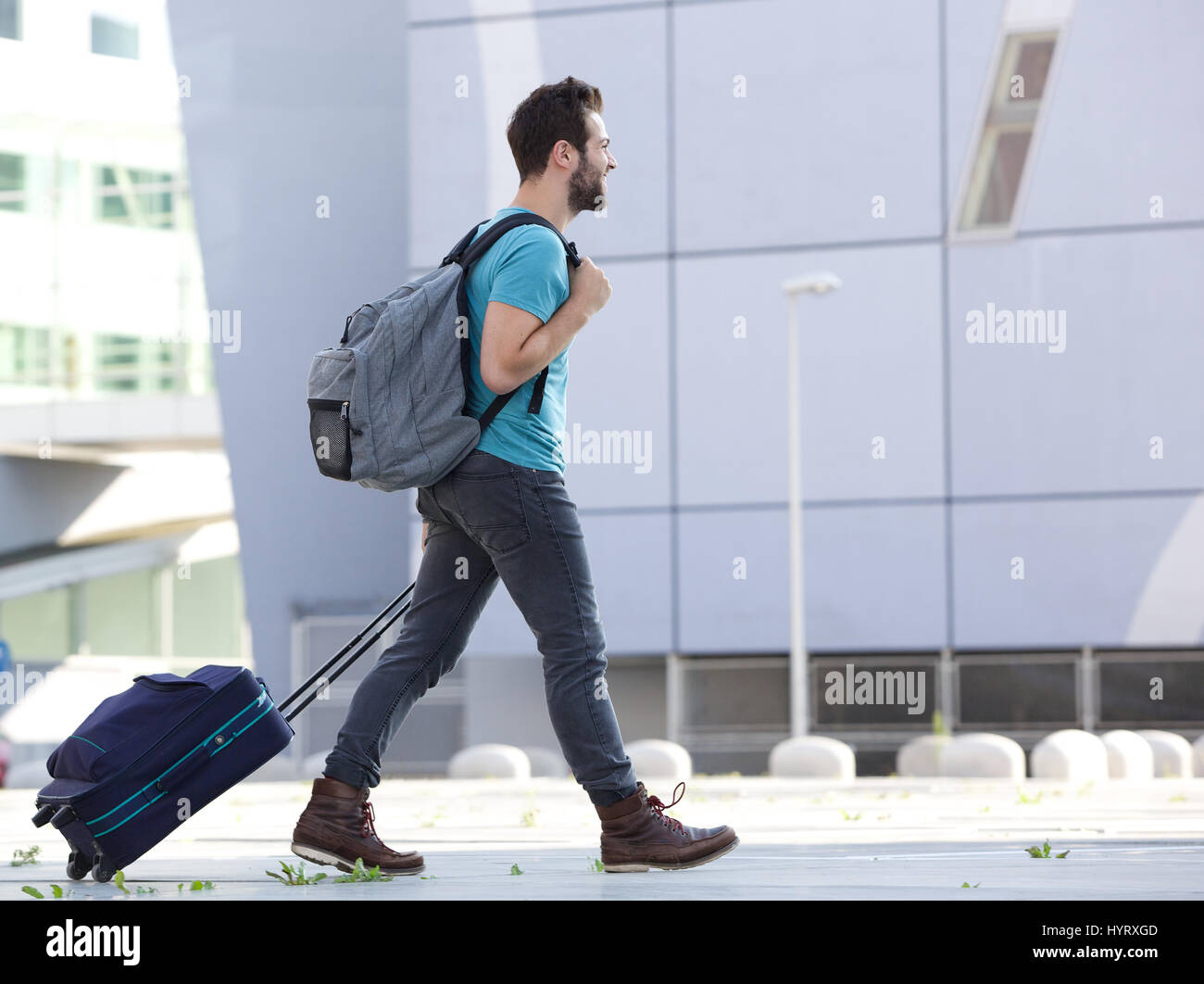 Man walking profile hi-res stock photography and images - Alamy