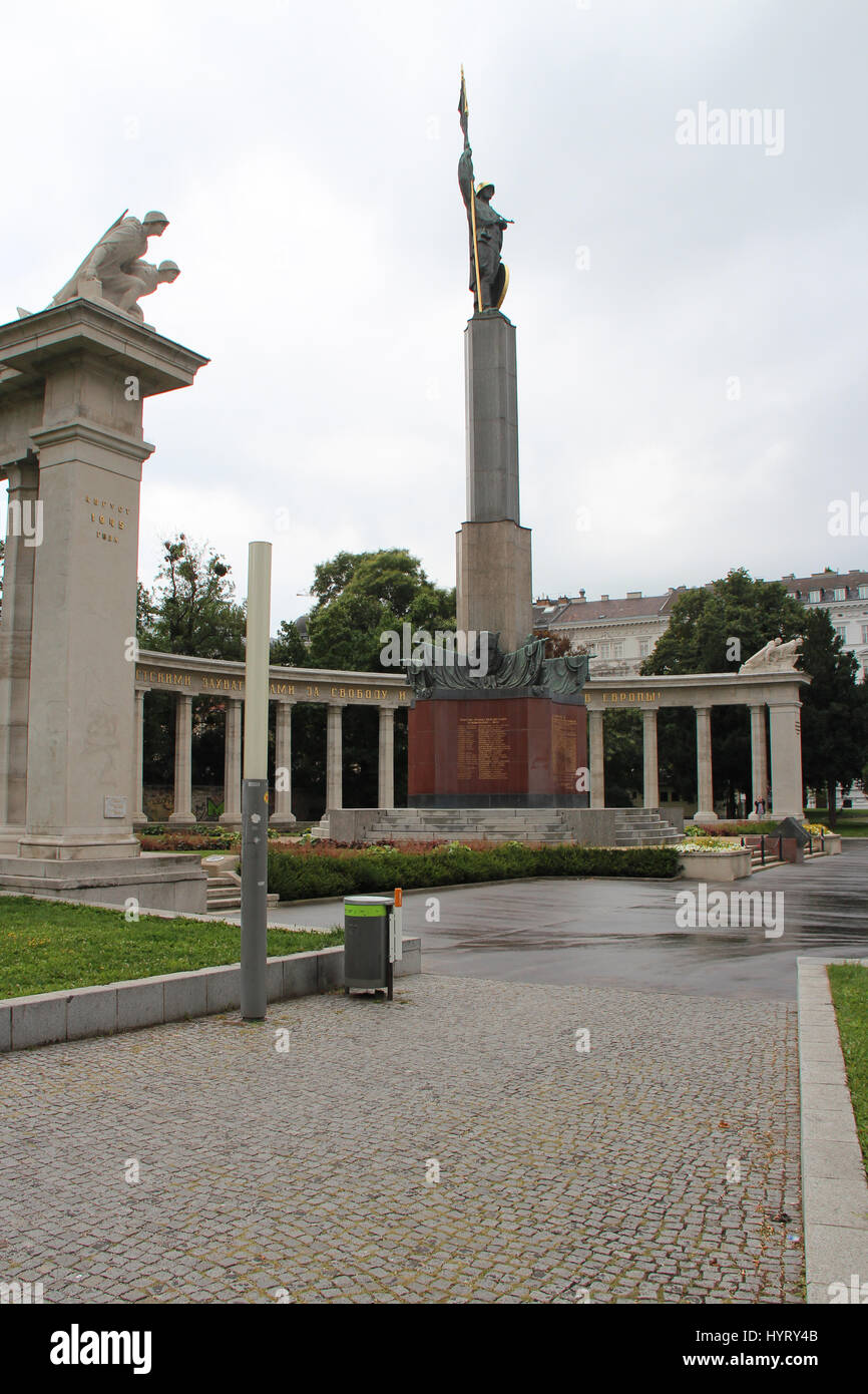war memorial in Vienna (Austria Stock Photo - Alamy
