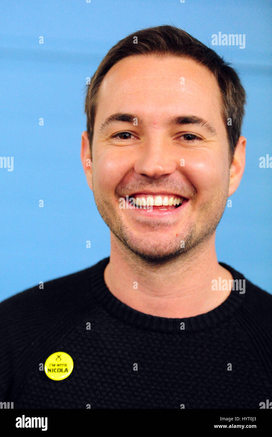 Actor Martin Compston as he campaigns in Cumbernauld with SNP leader ...