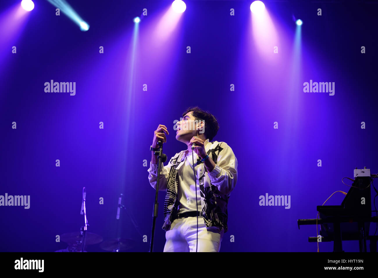 Indian music concert on stage hi-res stock photography and images - Alamy