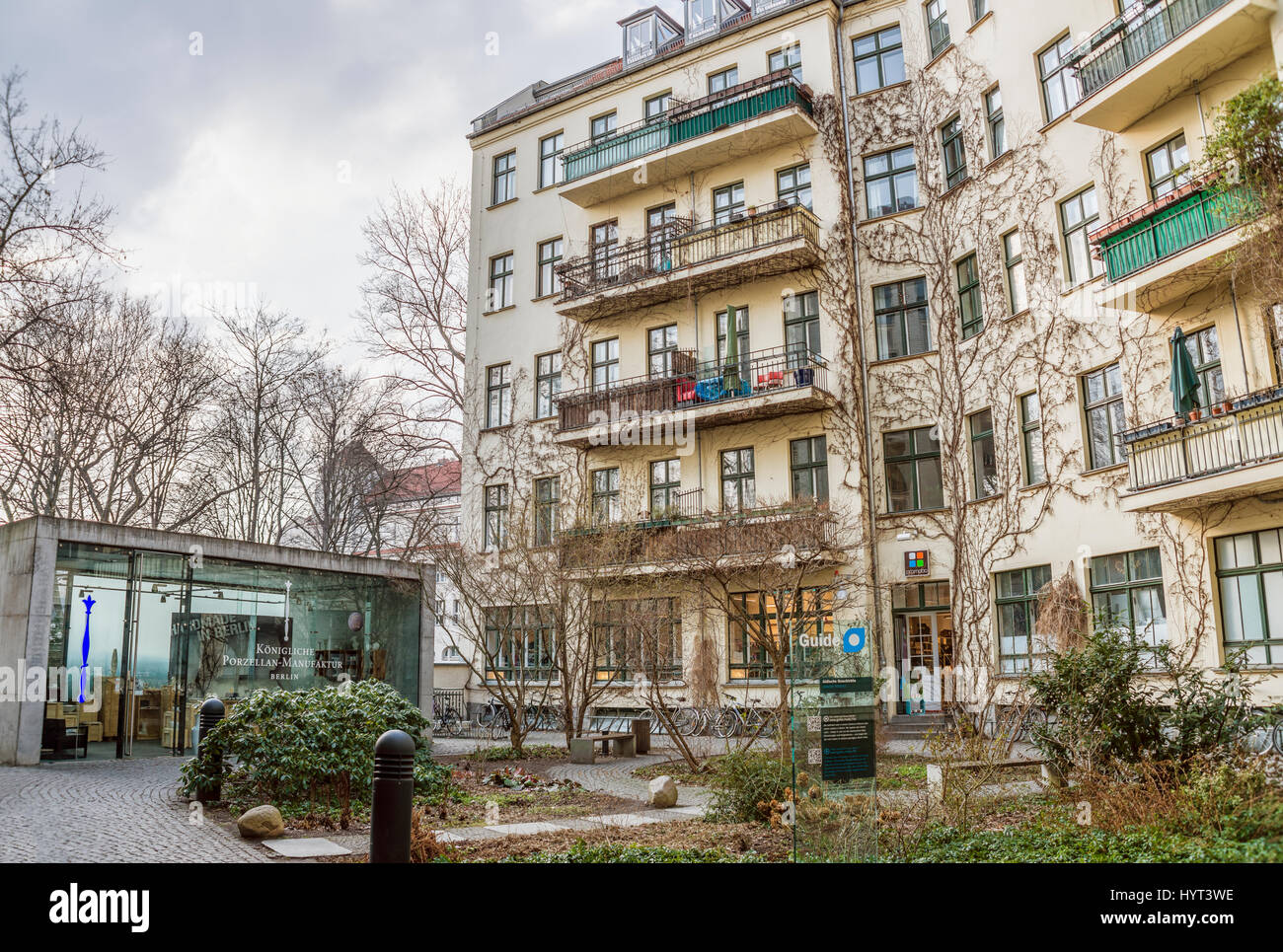 Hinterhof hi-res stock photography and images - Alamy