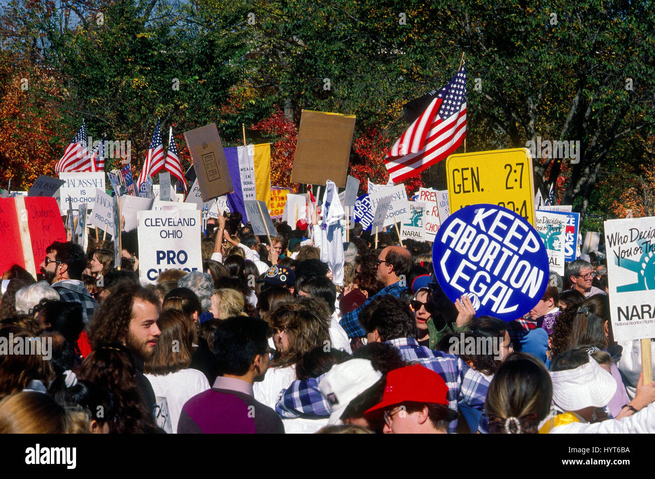 Pro Choice and NARAL rally at the Lincoln Memorial Washington DC., November 12, 1989. Photo by ...