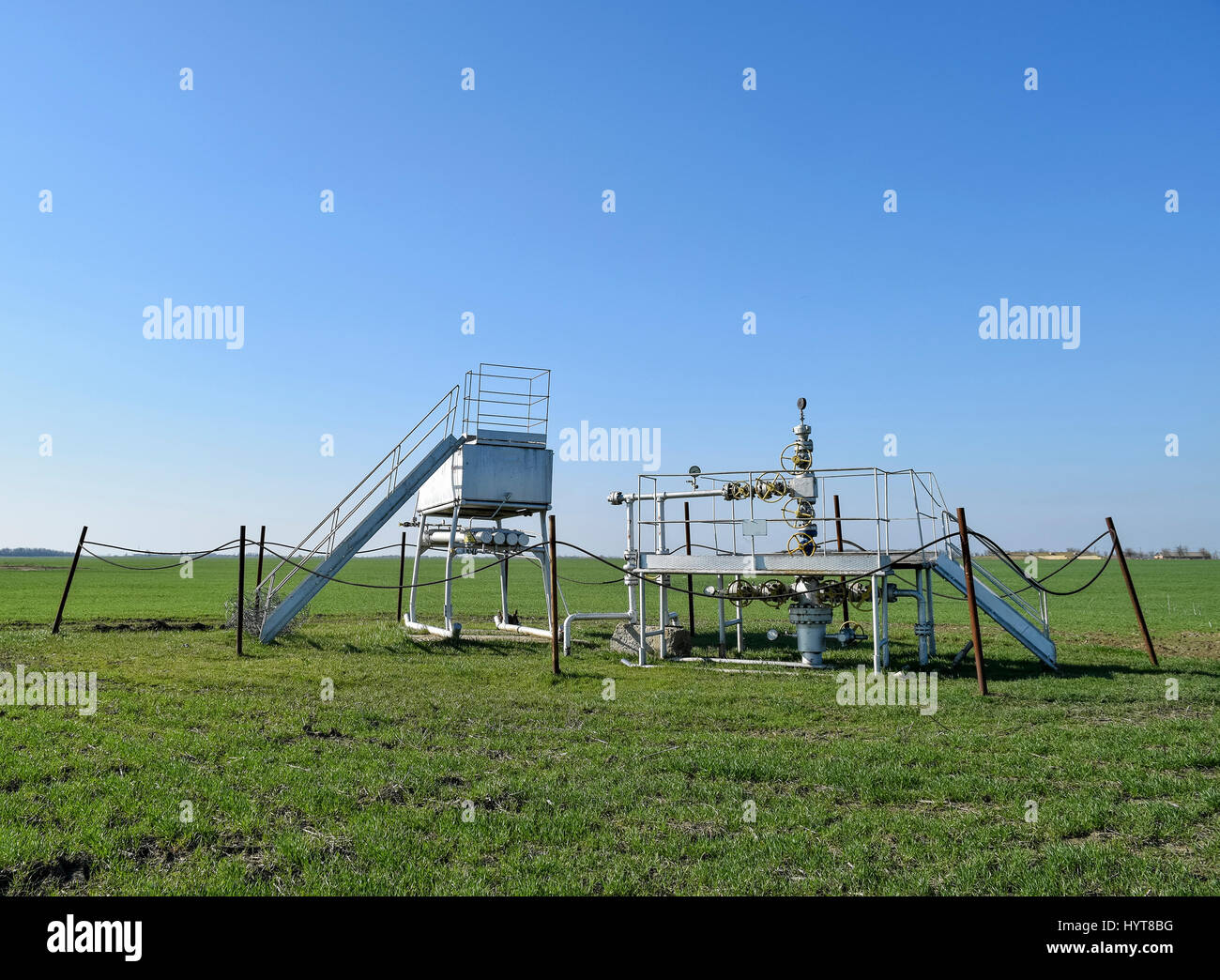 Oil well. The equipment and technologies on oil fields Stock Photo - Alamy
