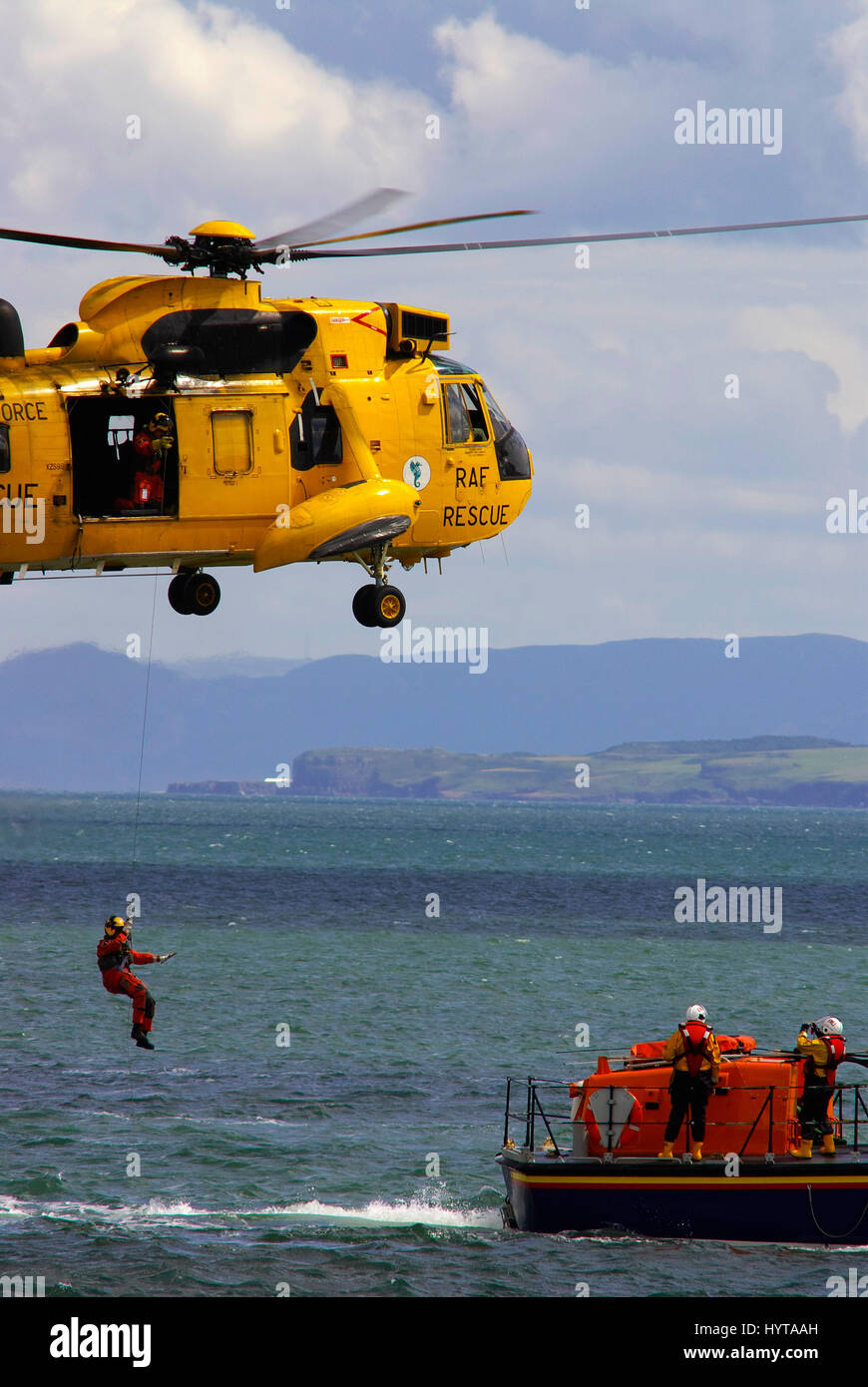 Royal air force westland sea king helicopter hi-res stock photography ... Royal air force westland sea king helicopter hi-res stock photography ...